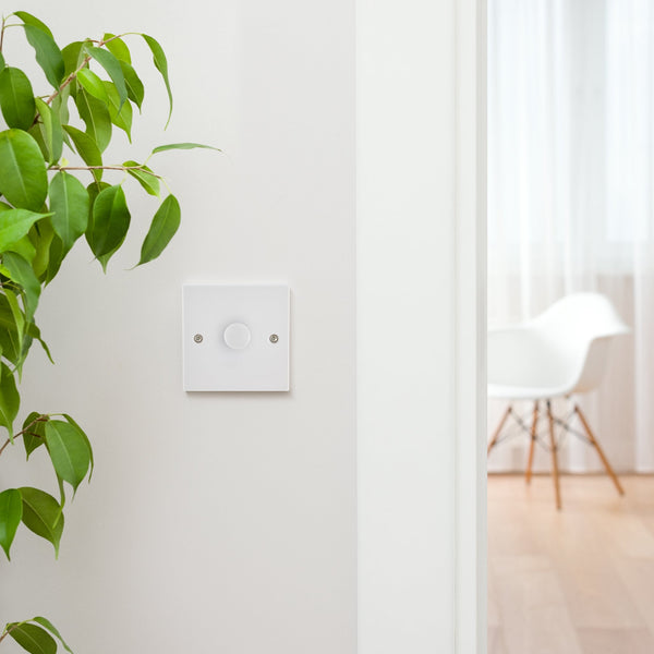 1 Gang 1 Way Dimmer Switch 400W White - Universal LED Dimmer UK ...